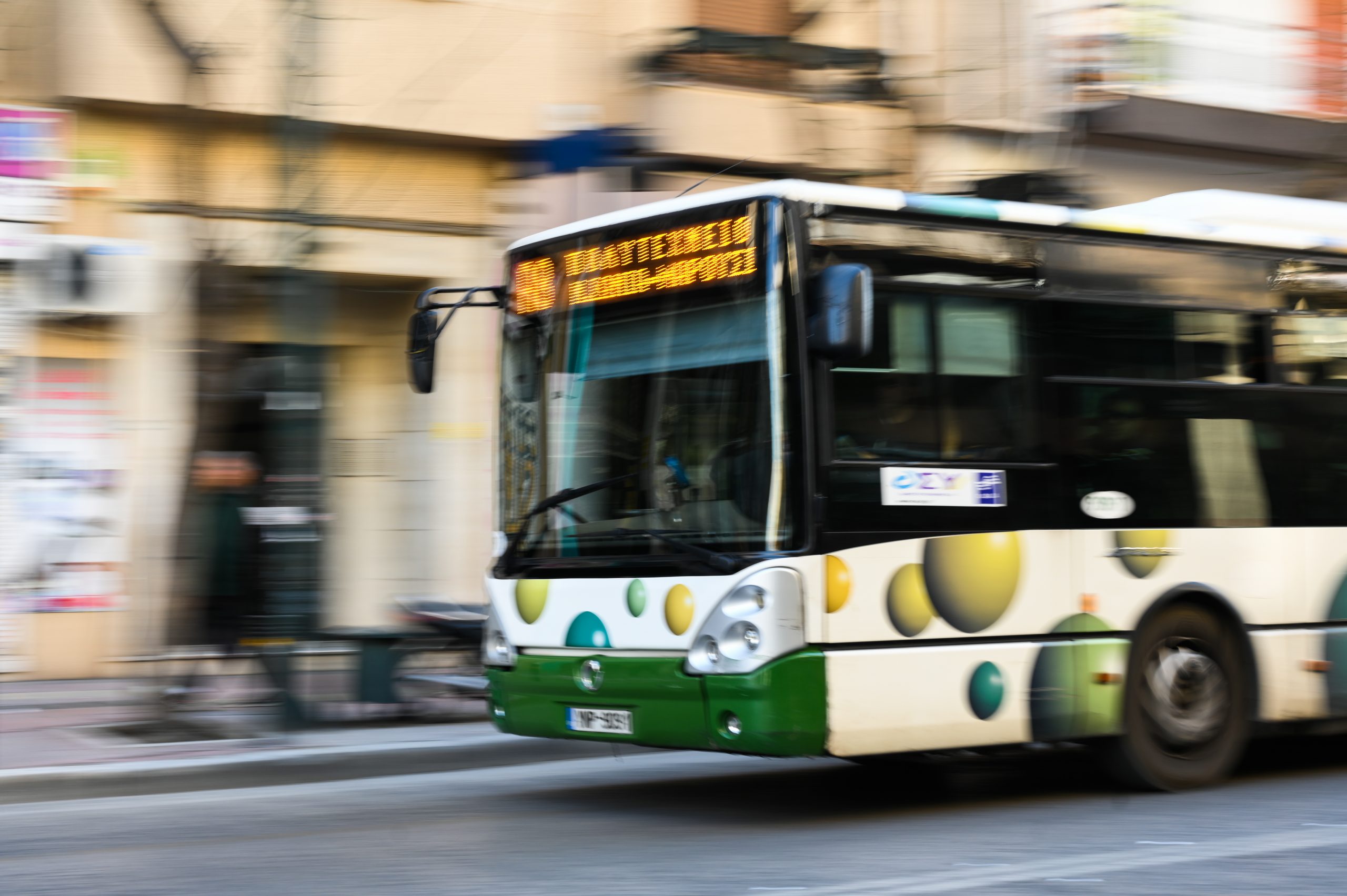Ένα λεωφορείο αντικαθιστά 30 αυτοκίνητα στον δρόμο - Το Χρήμα